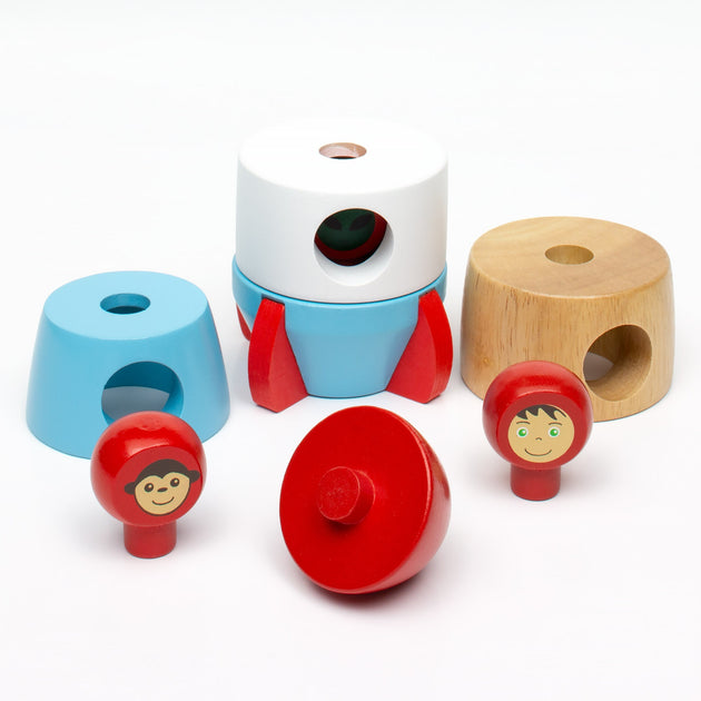 Magnetic Stacking Rocket with astronaut – realtoys